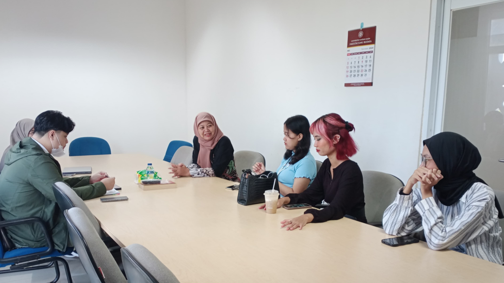 Pentingnya Open-Minded dan Adaptasi Ditekankan dalam Kegiatan Alumni Menyapa 2024 #2 ...